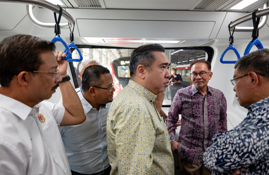 MRT布城干线第二阶段今午3时全面通车 即日起免费搭至月底 – 988